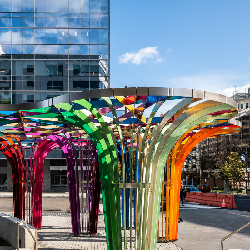 Colored Stainless Steel Sculpture - Vincentaa